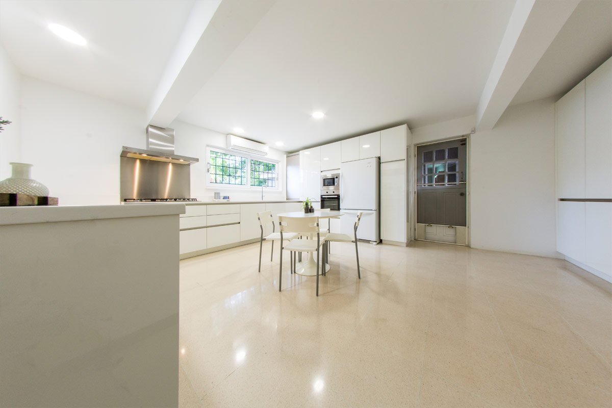 Mahaai – Okes Curacao